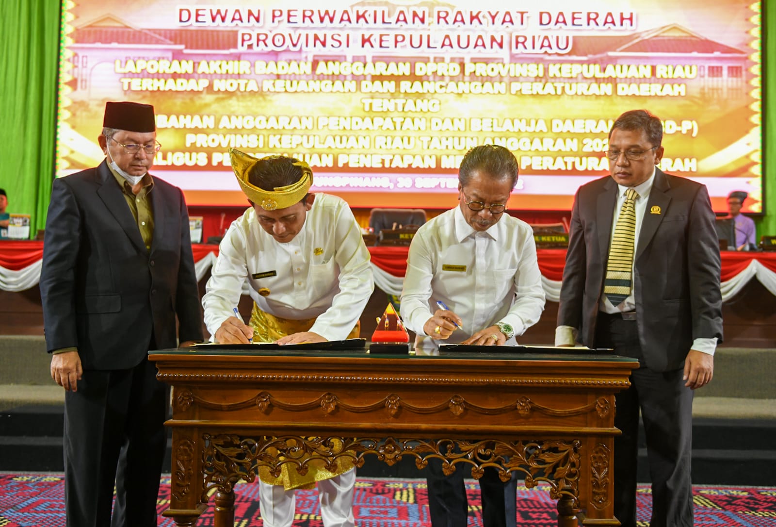 Perda Perubahan APBD Kepri Tahun 2022 Resmi Disahkan Sebesar Rp3,965 Triliun